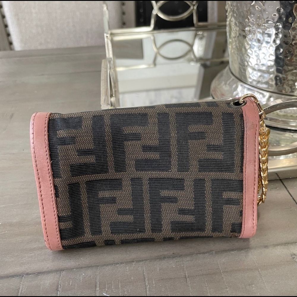 100% Authentic Fendi Mauve Trim Monogram Wallet - Gem